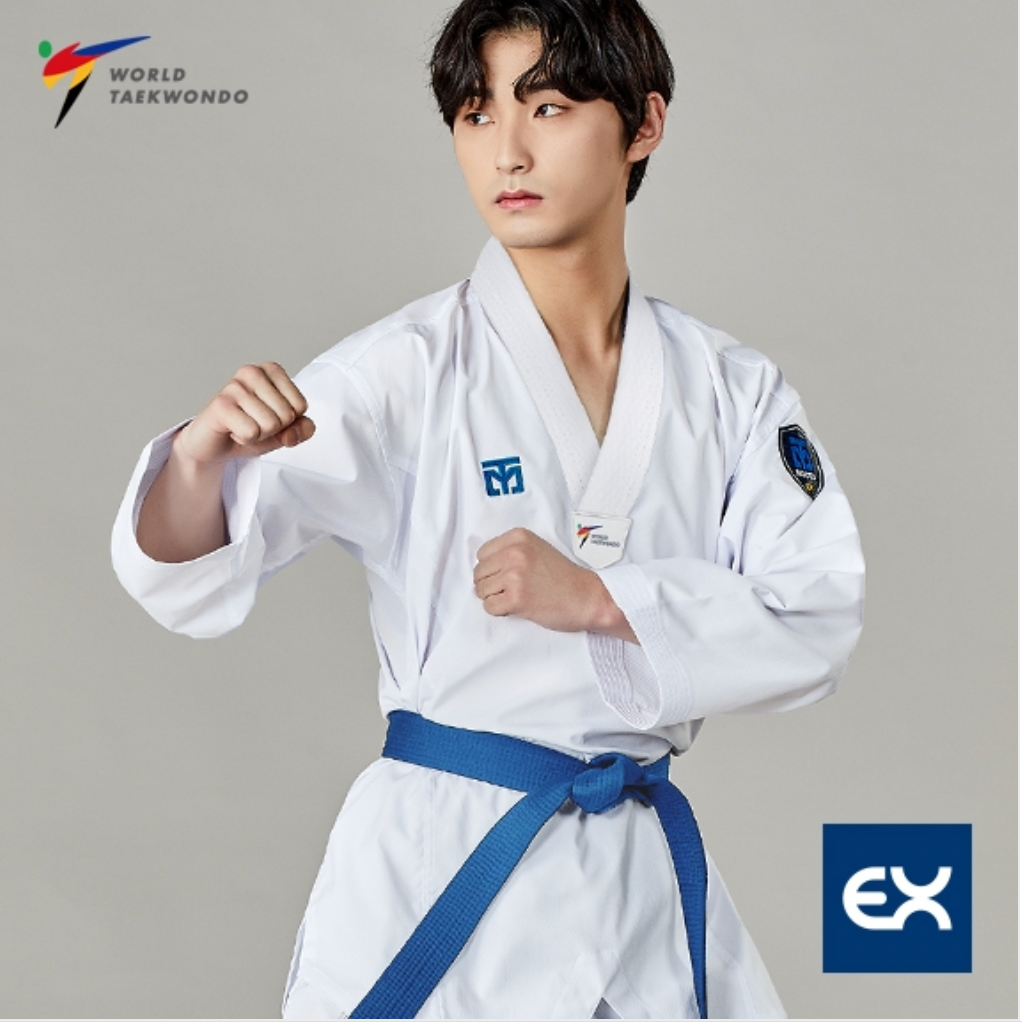 EXTERA 6 Kyorugi Uniform (hvit krage) – mootonorge